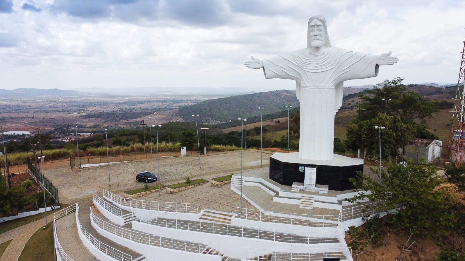 Prefeitura prepara Cristo do Goiti para a Semana Santa e fecha espaço ...